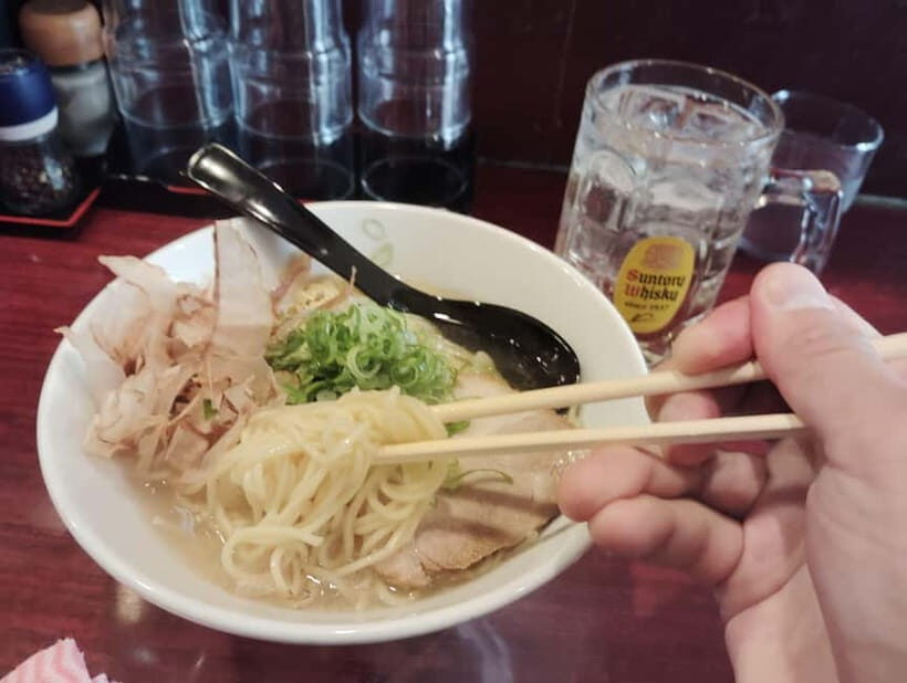 Osaka: Honmachi Ramen Tour with Local Guide - In-Depth Look at the Tour Itinerary