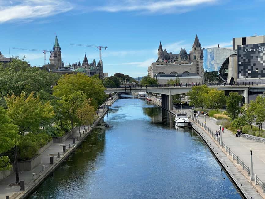 Ottawa: Guided Walking Tour in Japanese - Why This Tour Is Worth Considering