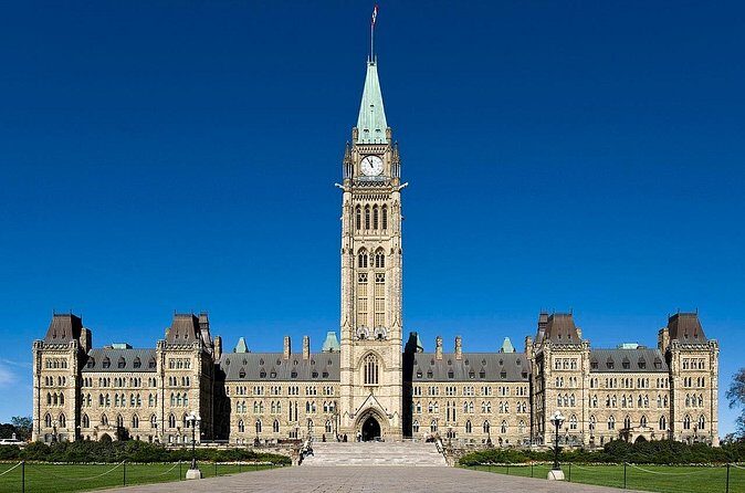 Ottawa's Original Historical Highlights Public Walking Tour - The Experience You Can Expect