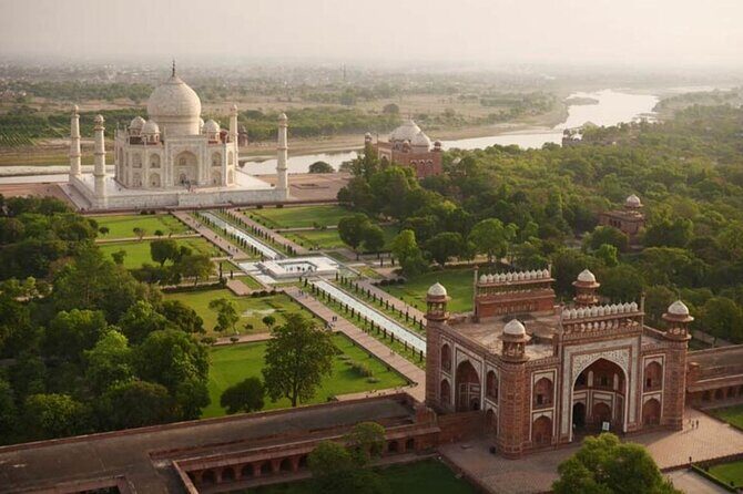 Overnight Taj Mahal Tour- From New Delhi - A Detailed Breakdown of Each Stop