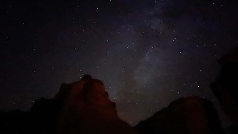 Page: Stargazing Night Tour of Antelope Valley Canyon - Discovering the Night in Ligai Si Anii Canyon