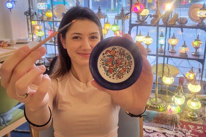 Paint and Sip Classes Sydney: Ceramic Plates & Bowls - Who Will Love This Experience?