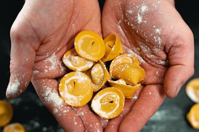 Pasta Cooking Class: Mastering Nonna's Recipes - The Group Experience