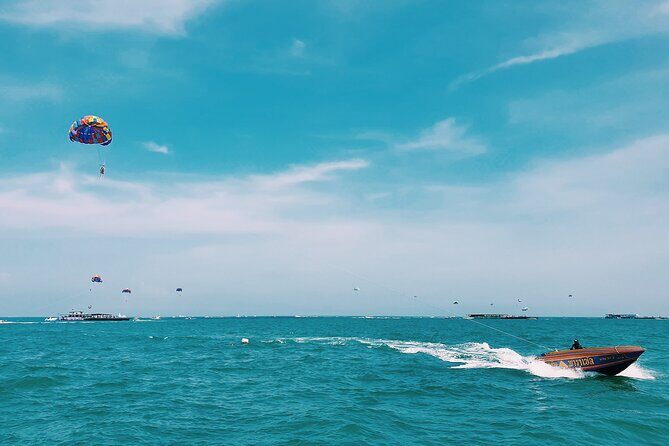 Pattaya: Parasailing Experience - Analyzing the Price and Value