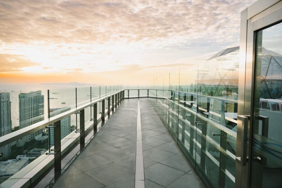 Pattaya: The Sky 32 at Grande CentrePoint Hotel - Authentic Feedback from Visitors