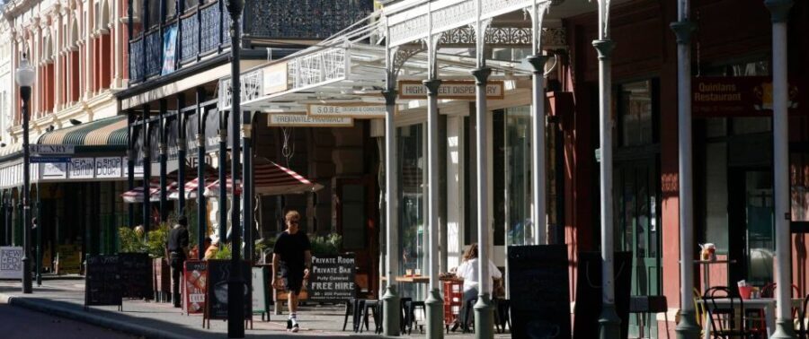 Perth & Fremantle Tour with Scenic Swan River Cruise - City Tour of Perth: A Mix of Modernity and Nature