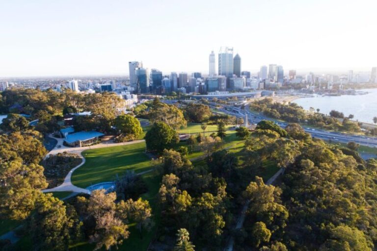 Perth Tailored 3-Hour Private Tour for The Travel Chameleon - The Cost and What You’re Getting
