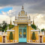 Phnom Penh: Instagram Day Tour - Historic and Political Symbols: The Independence Monument and King Norodom
