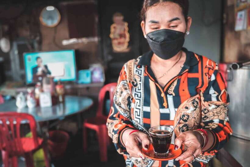 Phnom Penh: Morning Market & Guided Breakfast Tour by Tuktuk - Why This Tour Is Perfect for You