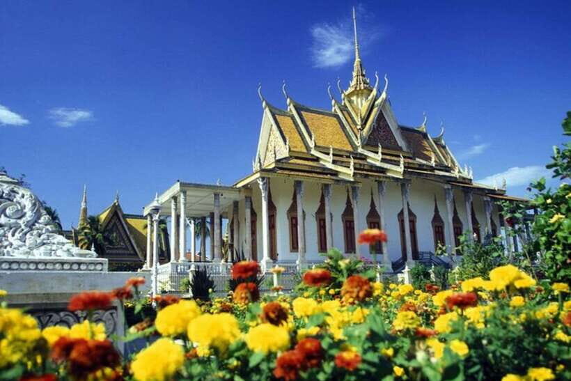 Phnom Penh: Private custom tour with a local guide - Who Should Consider This Tour?