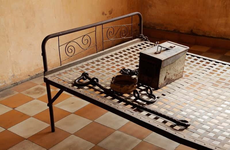 Phnom Penh Private Tour: Royal Palace, Silver Pagoda, S-21 - Detailed Breakdown: Why This Tour Matters