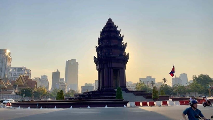 Phnom Phnom: Local Market & Culture Walking of City Tour - Practical Details: What You Need to Know