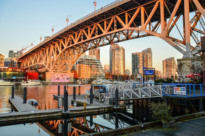 Photography & Hiking in Nature - Discovering Vancouver’s Natural Marvels and Urban Charm