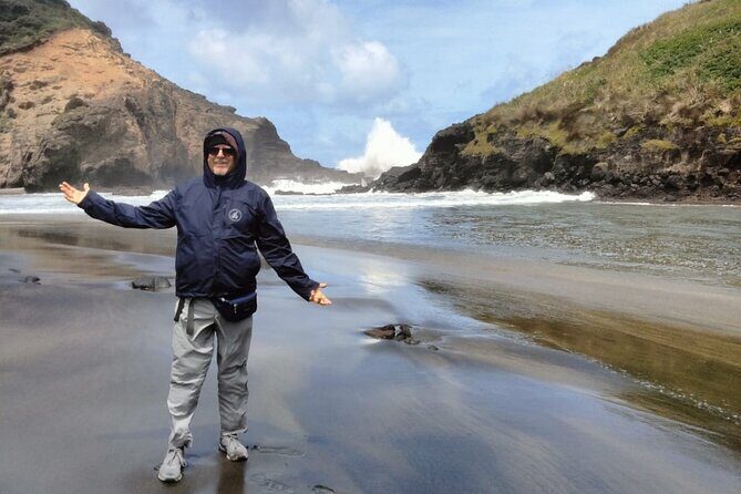 Piha Beach - The Black Sand Beach and Hidden Treasures