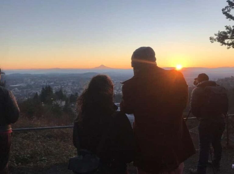 Portland: City Tour with Rose Garden and Donut Tasting - Who Should Consider This Tour?