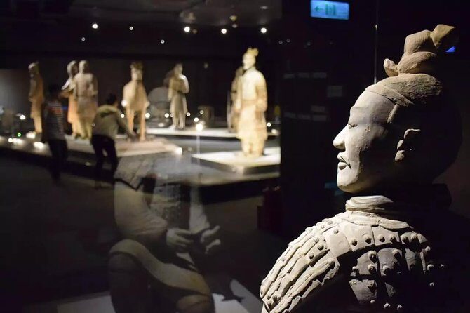 Private 2-Day Xi'an and Chengdu Tour with Hotel Stay - What Makes This Tour Special?