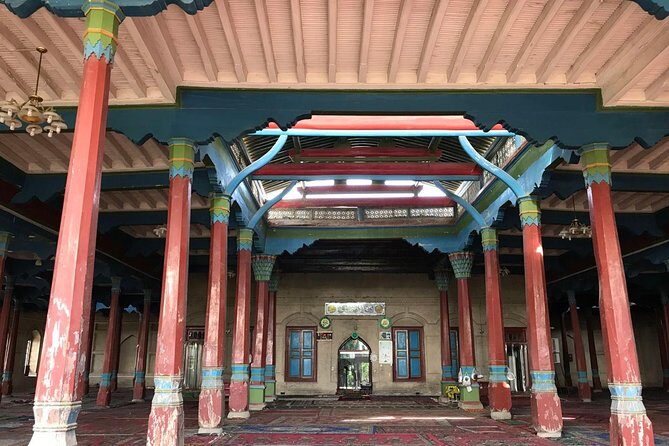 Private 2D Tour to Kizil Caves, Subash Ruin etc. from Urumqi by Round-way Flight - Tianshan Grand Canyon: Nature’s Own Masterpiece