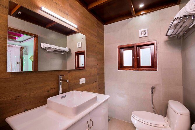 Private 3 Bedroom Luxury Houseboat Trip in Alleppy Backwaters - The Experience of a Lifetime – What Travelers Say