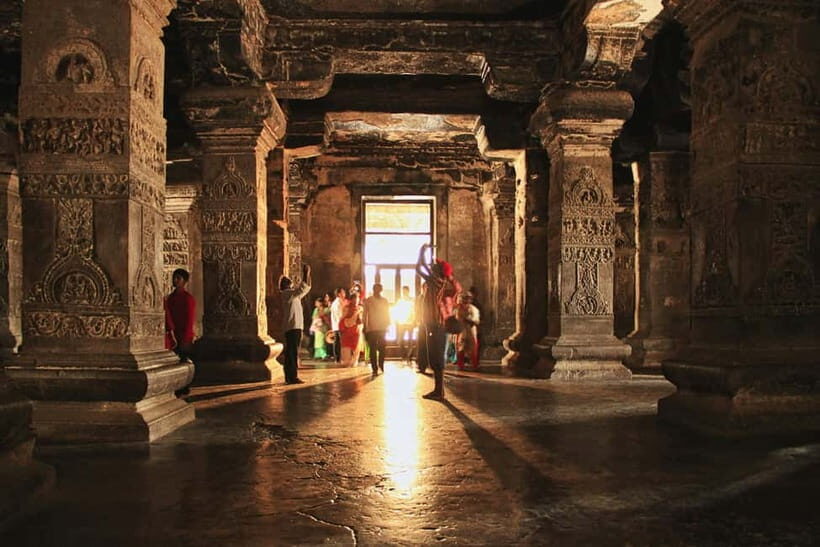 Private 3 days Ajanta, Ellora caves and Aurangabad city tour - Day 2: Ellora & the Mughal Capital