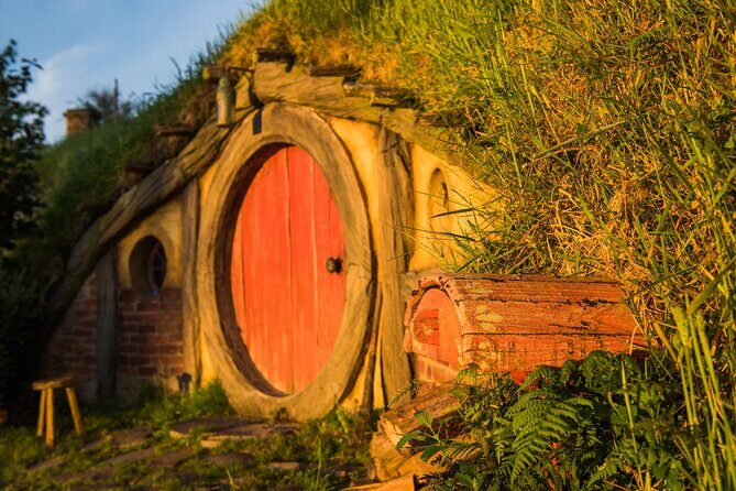 Private 3 Days Tour From Auckland: Hobbiton, Hamilton, Rotorua & Waitomo Caves - Who Will Love This Tour?