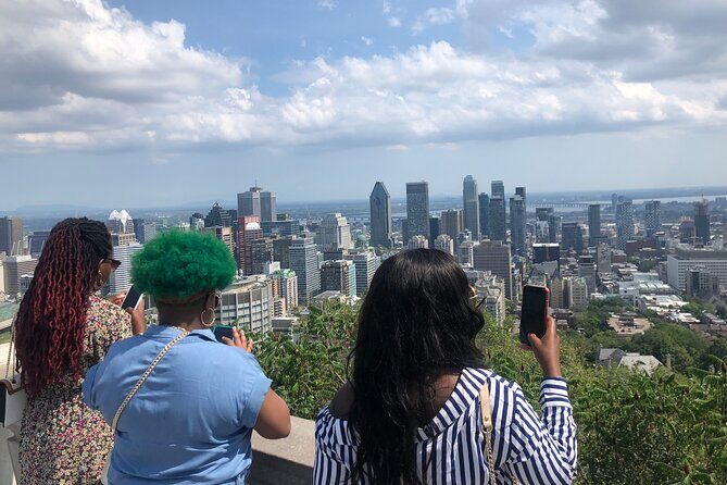 PRIVATE 3-hour COMPLETE tour of Montréal in convertible Cadillac - What the Reviews Say