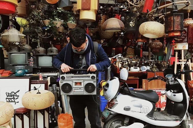 Private 3 Hours Chengdu Furniture and Antiques 2nd Hand Market Visit - The Value Proposition: Why Consider This Tour?