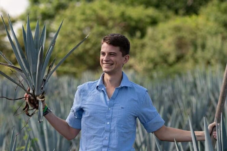 Private Adventure to Tequila and Tequila El Tequileño - Who Would Enjoy This Tour?