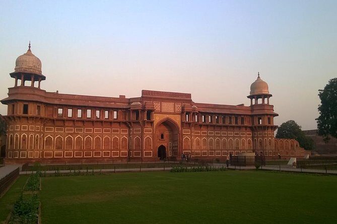 Private Agra Day Tour With Tuk Tuk - What to Expect from the Itinerary