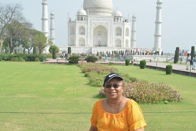 Private Agra Day Tour - Agra Fort: A Walled City of Power and Beauty