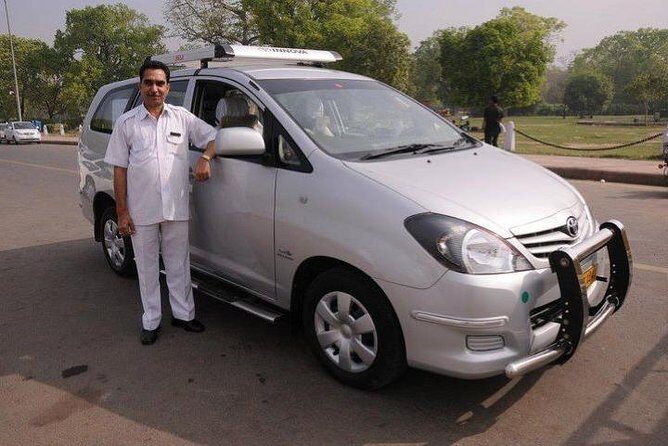 Private Arrival Transfer: Bengaluru International Airport to Bangalore Hotels - The Vehicle and Comfort