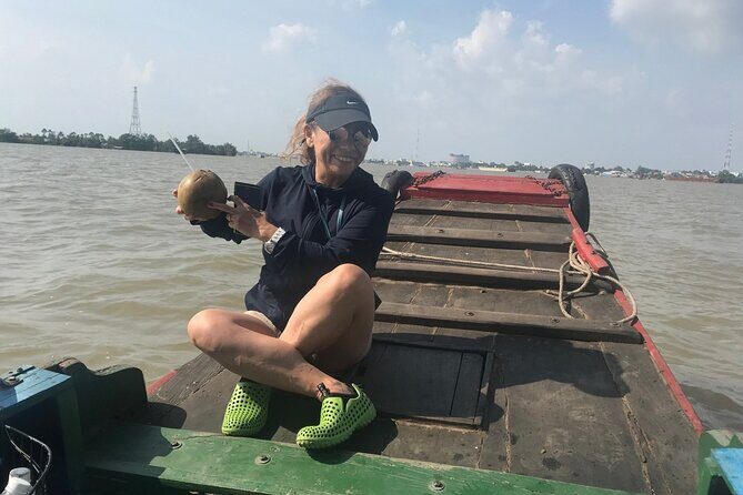 Private Best of Cu Chi Tunnels and Mekong Delta Full Day Tour - Lunch and Local Flavors