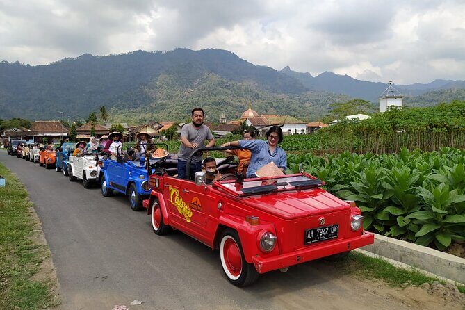 Private Borobudur Village Trip By Volkswagen Safari - Stop 2: Borobudur & Nglipoh Pottery Village