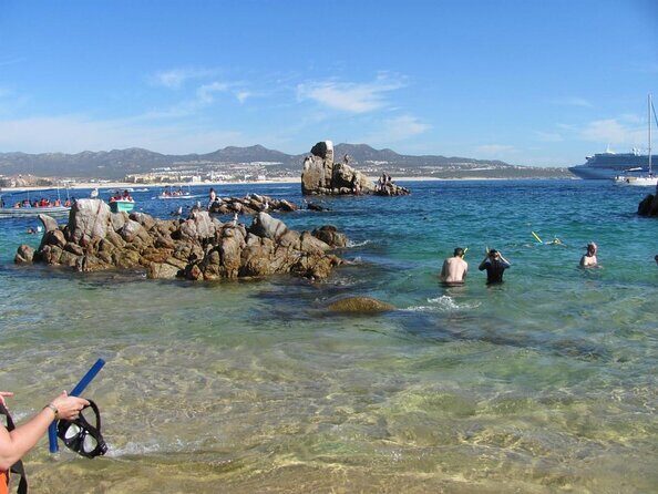 Private Cabo 35ft cat experience Food and open bar included! - Key Points