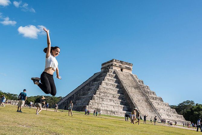 Private Chichén Itza Tour with Cenote Xunáan & Valladolid - Refreshing Cenote Xunáan Experience