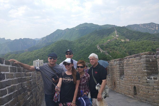 Private Day Tour: Mutianyu Great Wall & Badaling Great Wall with Local Lunch - The Shadow Side: Considerations for Travelers