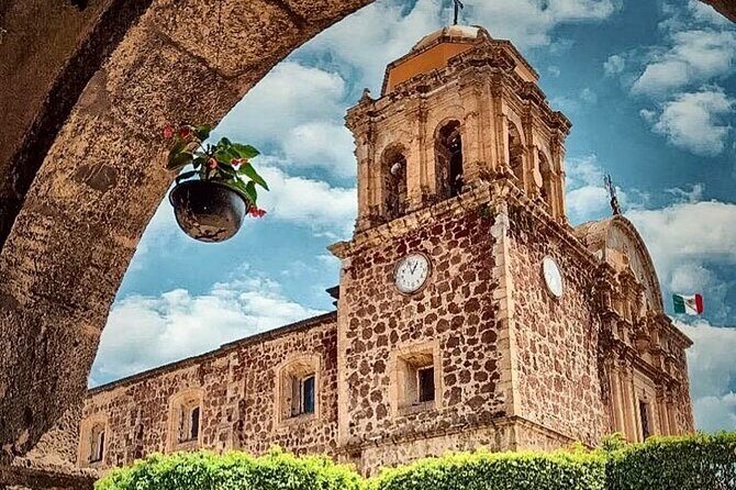 Private Day Tour to Tequila Cantaritos Factories and Castle - Transportation and Comfort