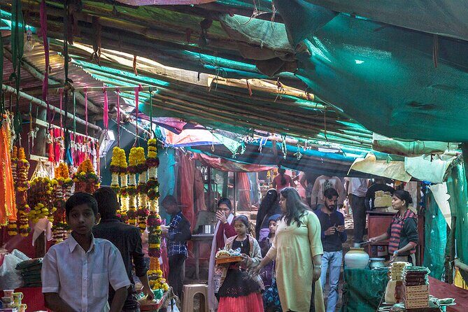 Private Full-Day Guided Tour of Lonavala City from Pune - Shree Narayani Dham Temple: A Spiritual Welcome