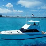Private Full Day Tour by Yatch in Cancún - The Crew and Service