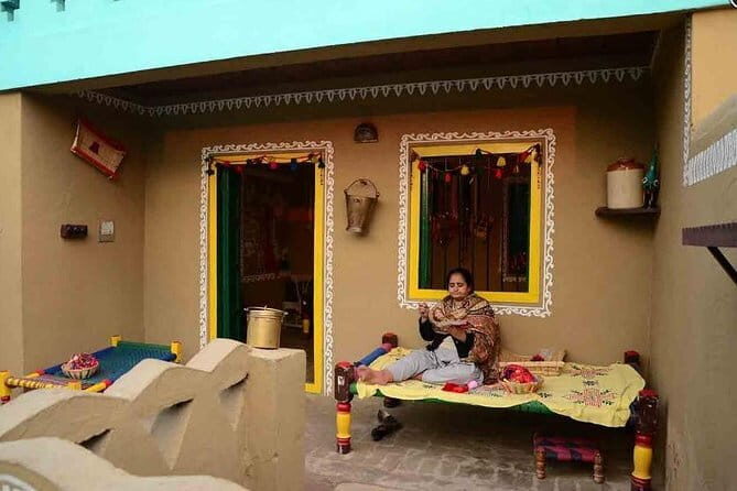 Private Full-day tour of Amritsar: Golden Temple with Gobindgarh Fort & Sadda Pind - Real Traveler Insights