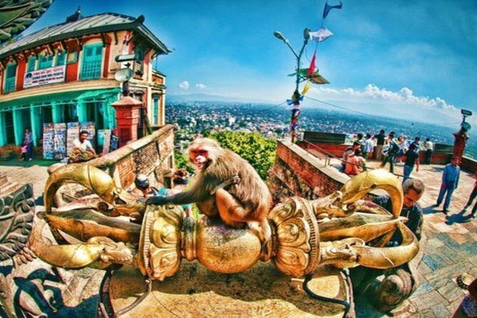 Private Full Day Tour of Pashupatinath Boudhanath Swayambhunath and Kathmandu Darbar Square - Exploring Durbar Square and the Cultural Heart of Kathmandu