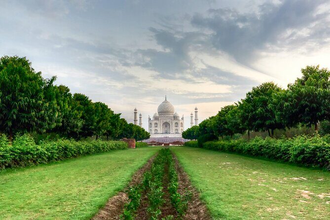 Private Full-Day Tour of Taj Mahal by Car from Delhi with Pickup - Authenticity & Review Highlights