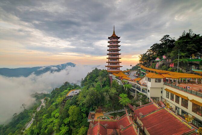 Private Genting Highlands & Batu Caves Trip with Cable Car Ticket - Chin Swee Cave Temple: A Peaceful Retreat