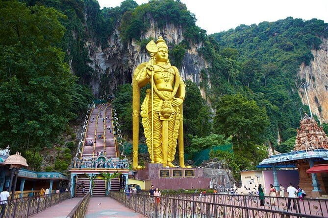 Private Genting Highlands & Batu Caves Visit from Kuala Lumpur - Exploring Batu Caves: A Cultural Marvel and a Climb