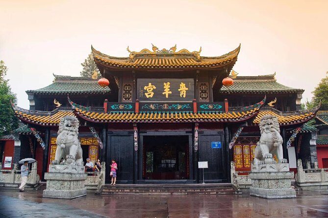 Private Guided Tour of Chengdu with Lunch + Sichuan Opera - The Value of a Fully Guided Day in Chengdu
