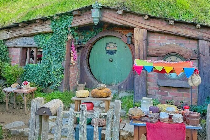 Private Hobbiton Movie Set and Rotorua Day Trip from Auckland - The Practical Side of the Tour