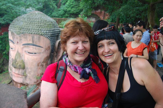 Private Leshan Giant Buddha and Local Food Tasting Trip - Exploring Leshan City’s Old Neighborhood