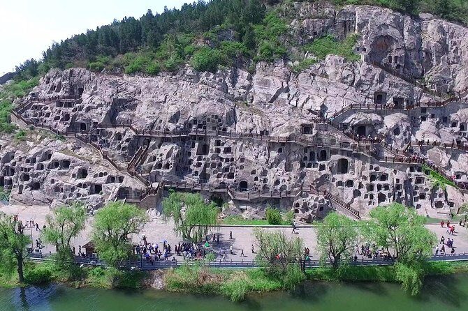 Private Longmen Grottoes Tour from Chengdu by Bullet Train (Ends in Luoyang - Why the Price of $87 Offers Good Value