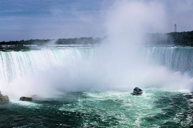 Private Niagara Falls-Niagara-on-the-Lake Day Trip and Winery Tour from Toronto - Transportation and Overall Comfort