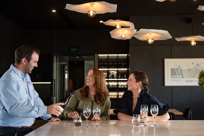 Private Picnic Lunch Experience in Orange with Wine - Deep Dive: The Experience in Detail