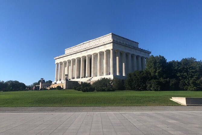 Private Presidential Memorials Luxury Vehicle Experience - FAQs